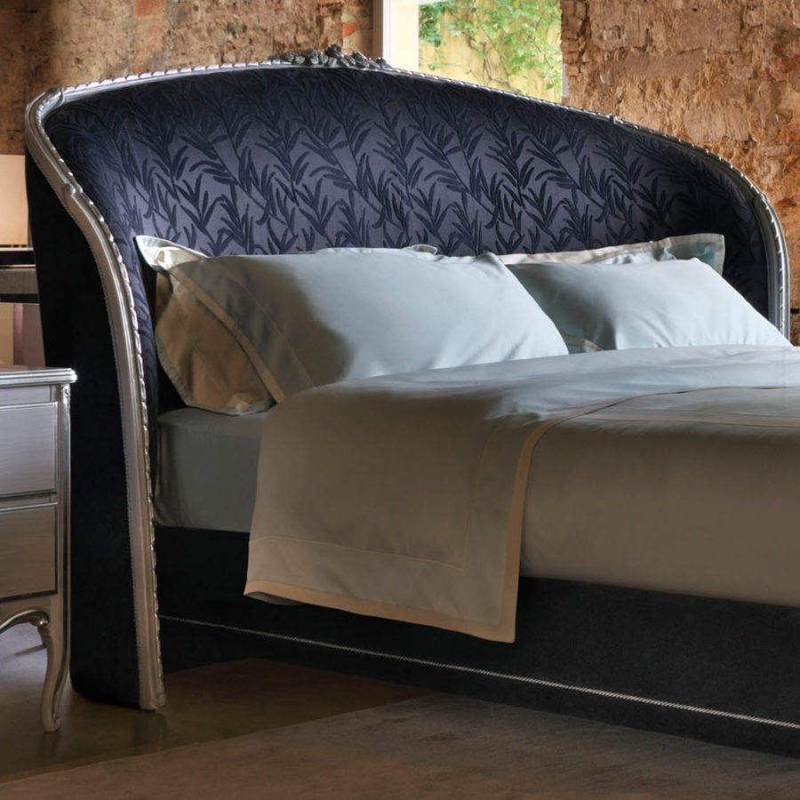 Luxurious Classic Style Upholstered Winged Bed for You