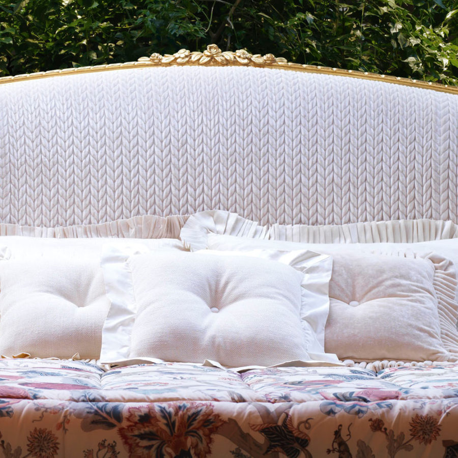 Classic Style Antique Gold Winged Bed - Juliettes Interiors