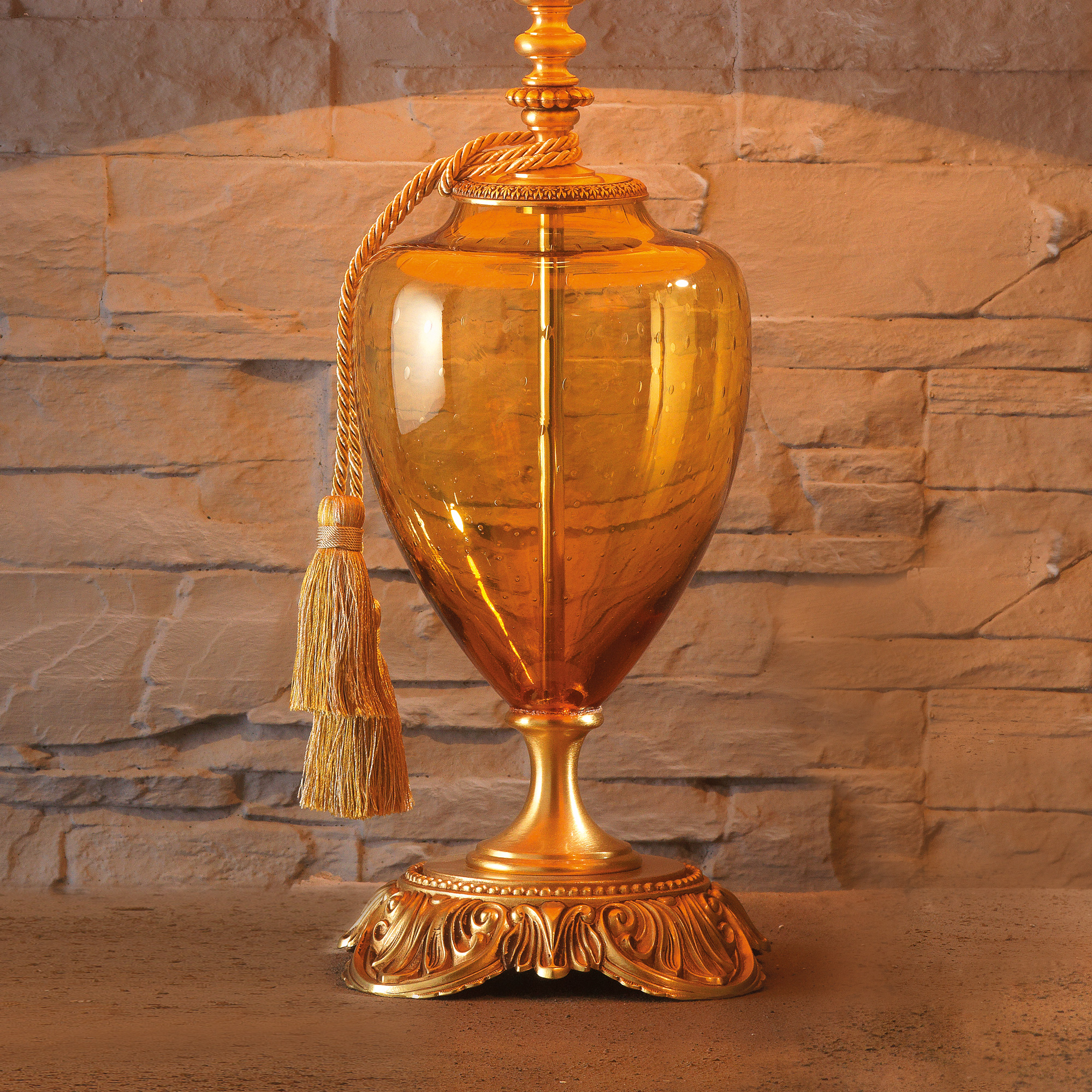 Classic Speckled Amber Glass Table Lamp - Juliettes Interiors