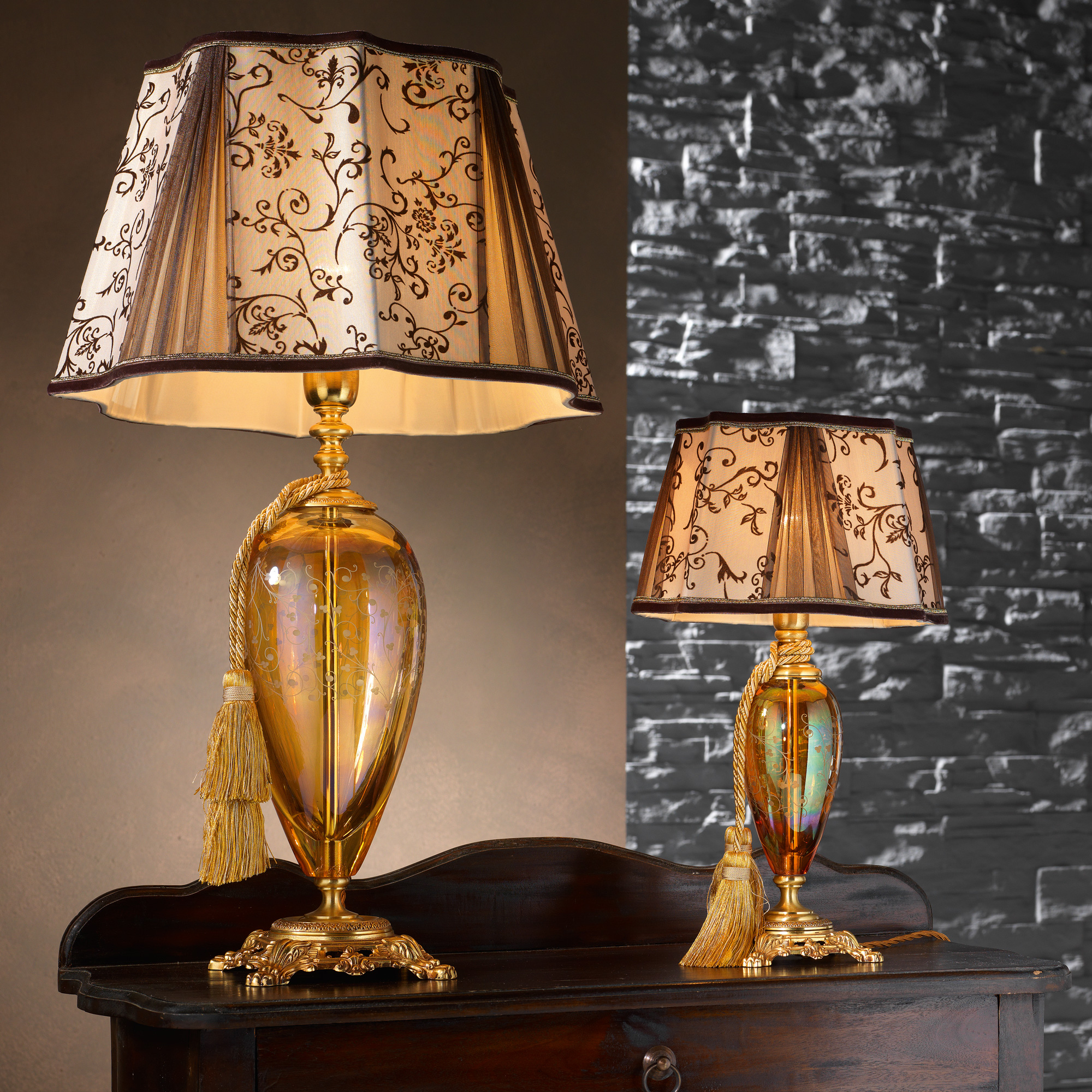High End Ornate Amber Glass Table Lamp - Juliettes Interiors