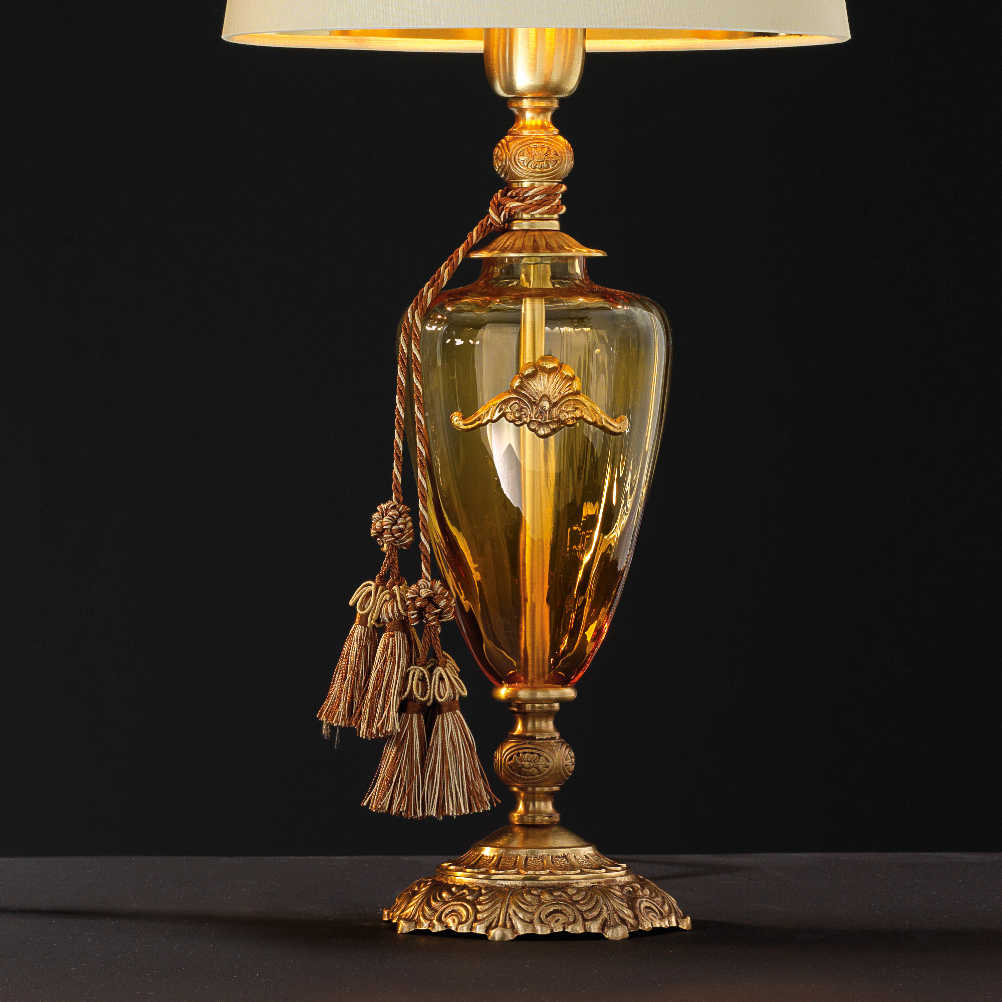 Traditional Amber Blown Glass Table Lamp - Juliettes Interiors