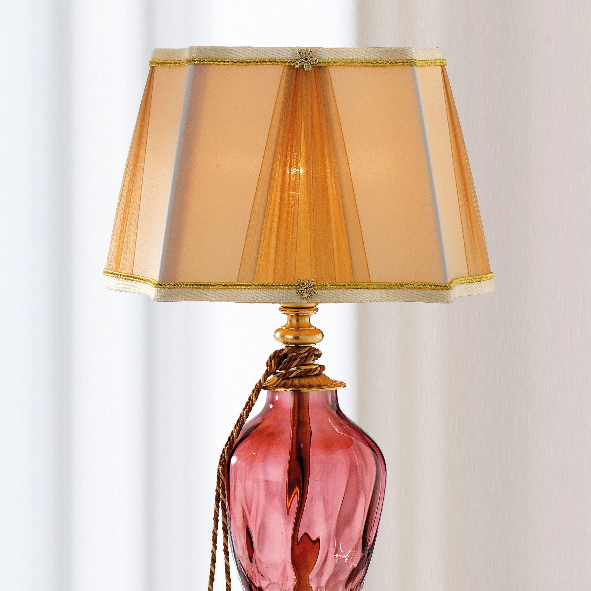 Traditional Style Dimpled Rose Glass Table Lamp - Juliettes Interiors