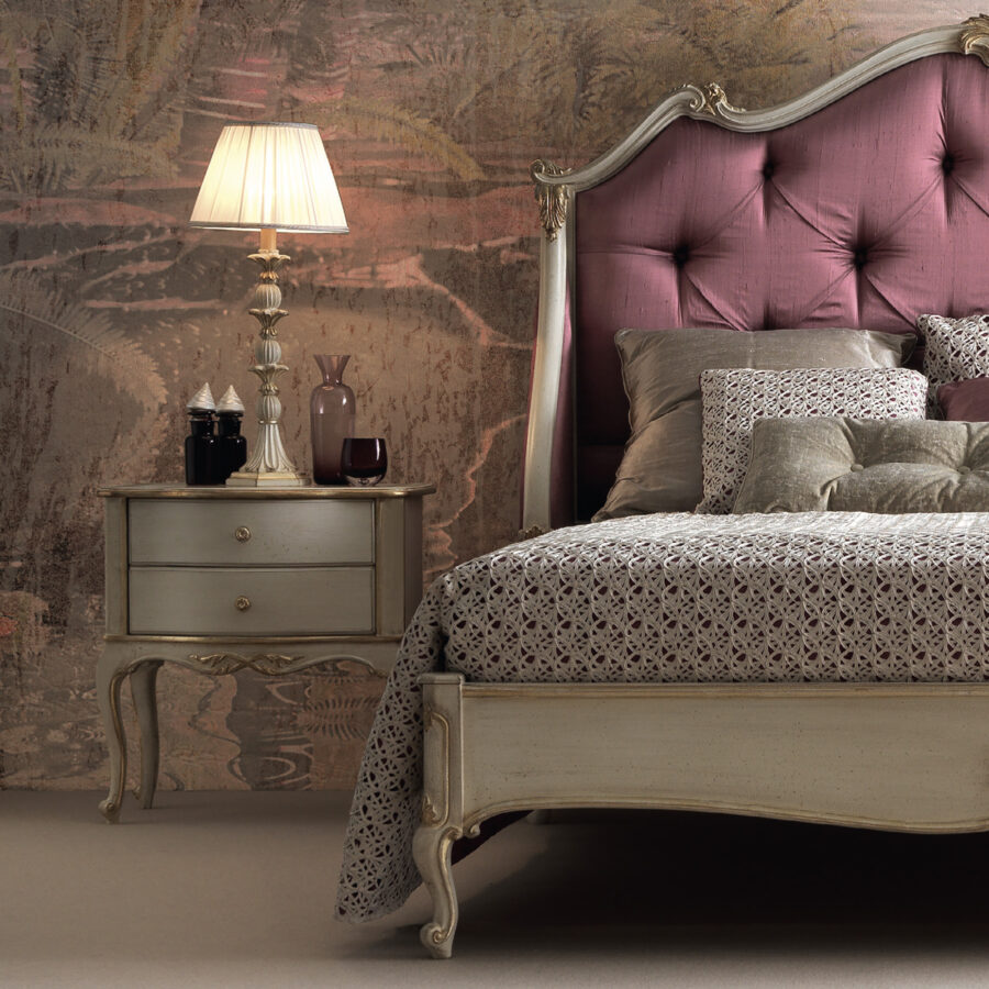 Ornate Classic Style Winged Bed - Juliettes Interiors